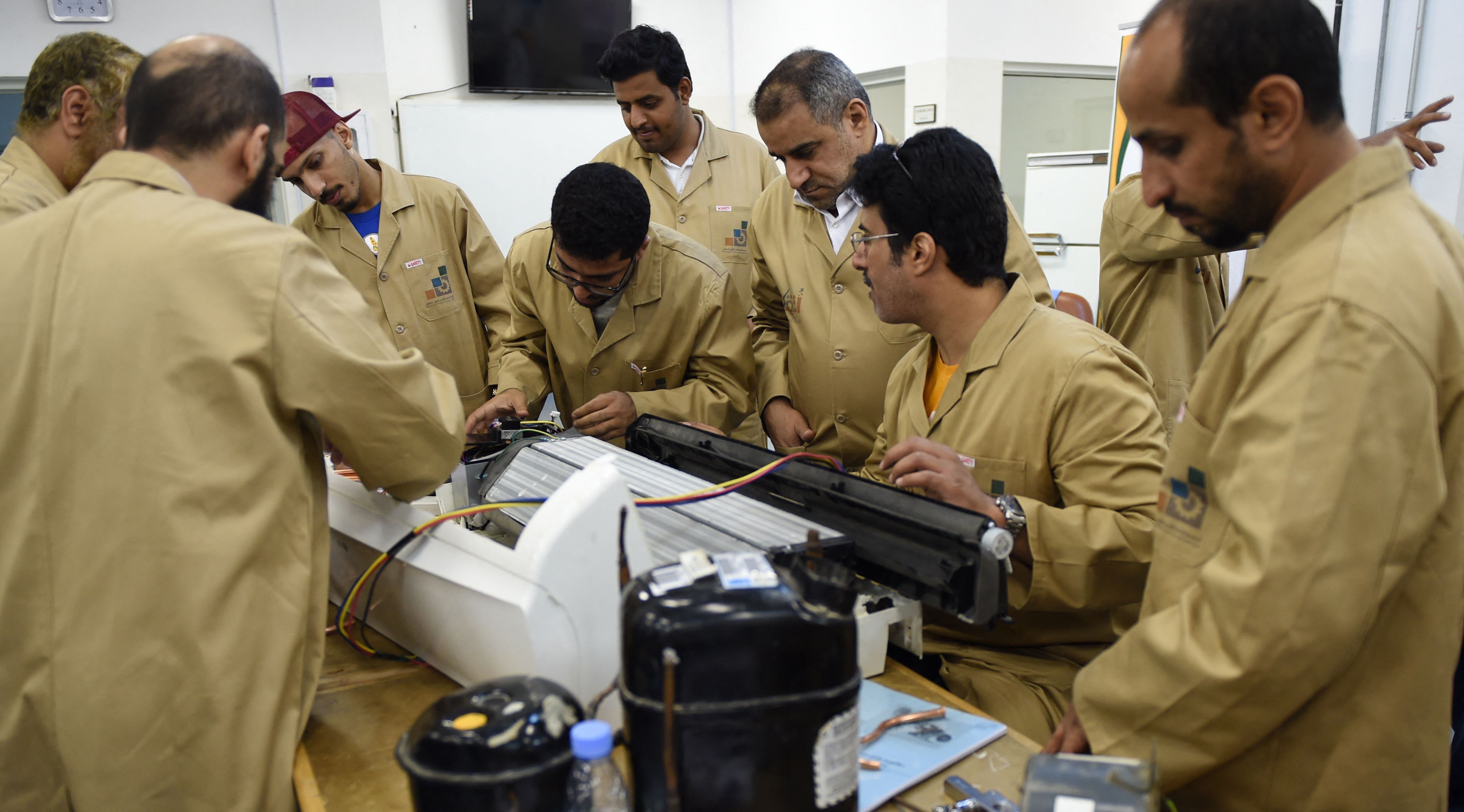 Bridging the Cost Gap: Three Labor Policies to Close the Wage Gap ...