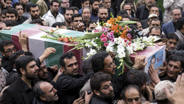 IRGC Recruits Iranian Volunteers for War in Syria | Middle East Institute